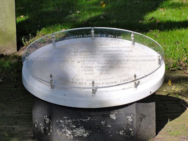 Gedenk Monument - Keunstwurk